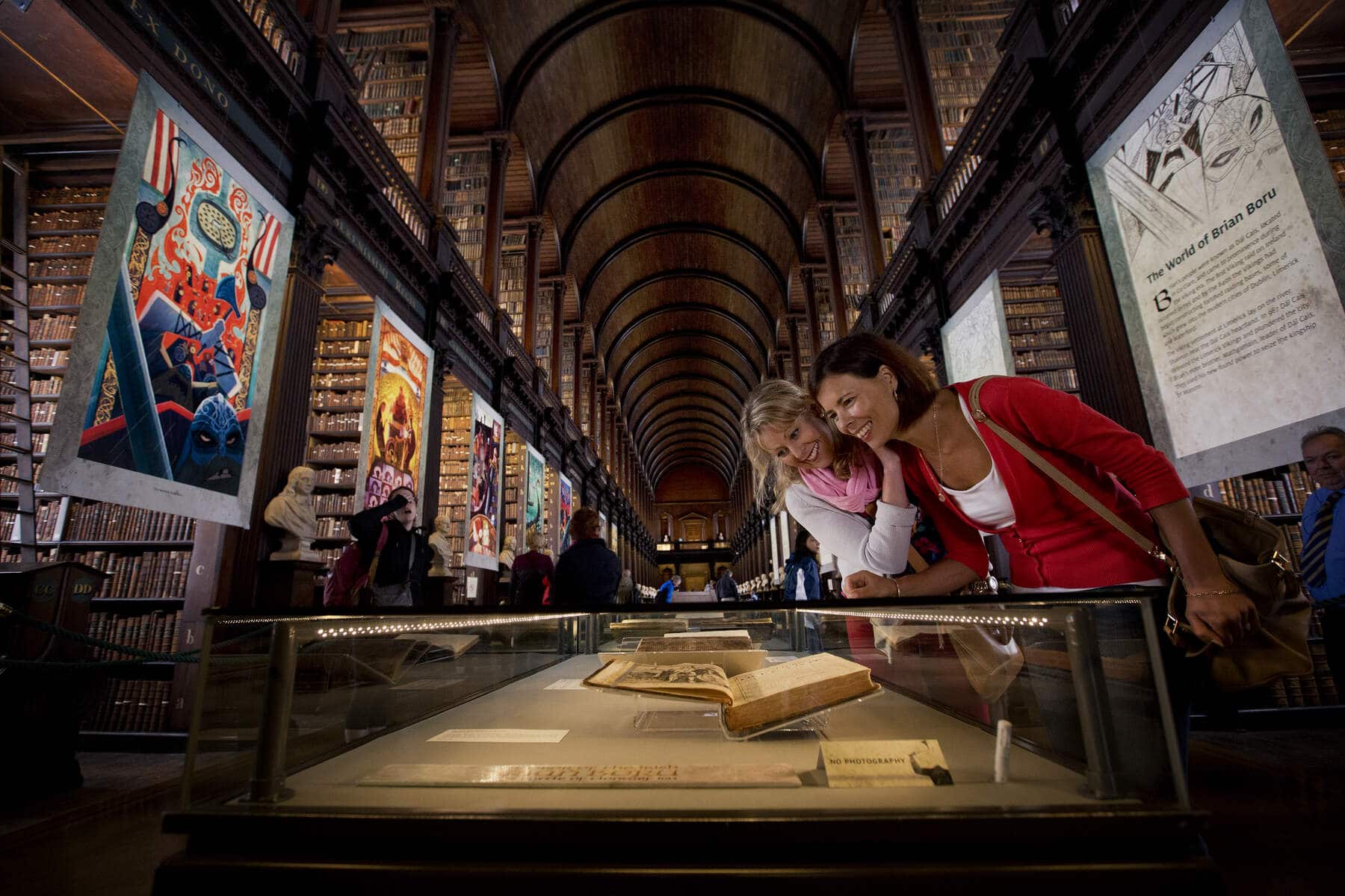 The Long Room, Trinity College Dublin - TravMagazine