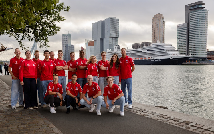 HAL, presentatie Team IKO-X2O, schaatsteam, 2025, 2 - TravMagazine